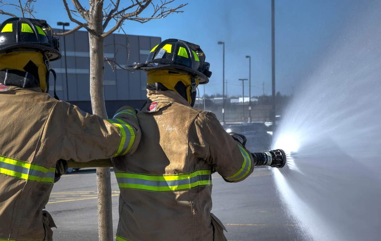 300 firefighters from across BC coming to North Van for wildfire ...